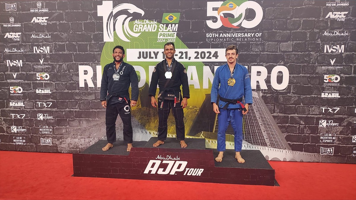 Luan Carvalho brilha no dia dos masters no Abu Dhabi Grand Slam Rio de Janeiro