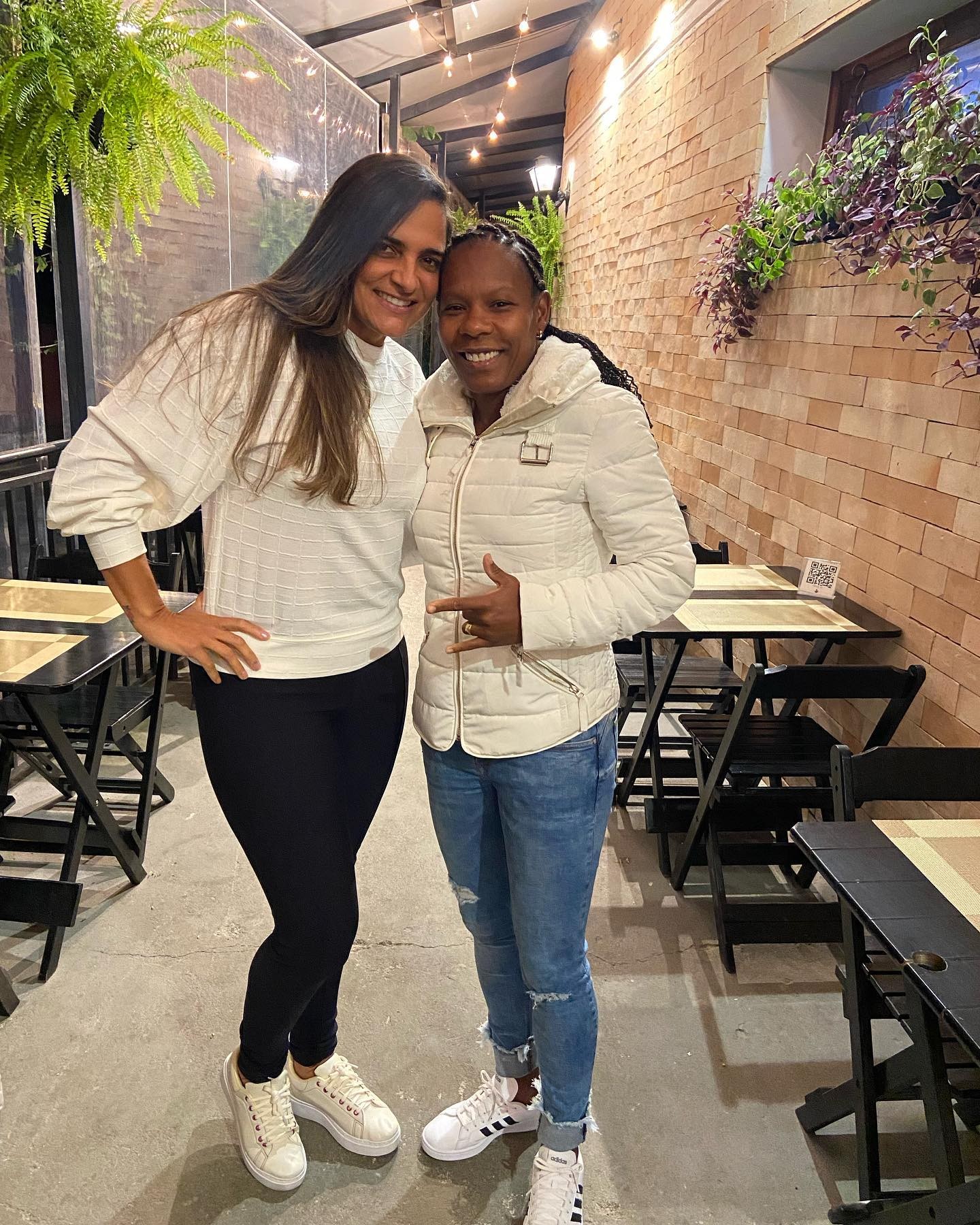 Comentarista da Copa, Formiga se casou 'de bermuda e bicicleta' com ...