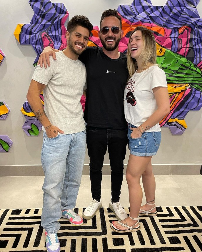 Irmão de Virgínia Fonseca é casado há cinco anos com outra mulher nos EUA