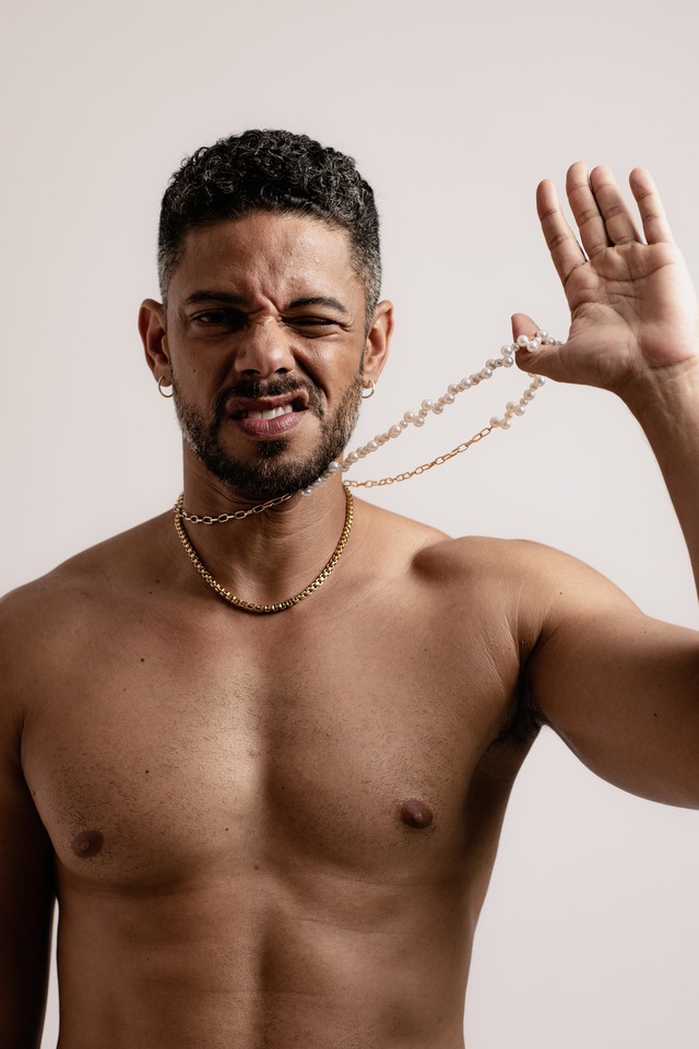 Protagonista de 'Terra e paixão', Paulo Lessa desabafa sobre racismo: 'Ainda há preconceito ...