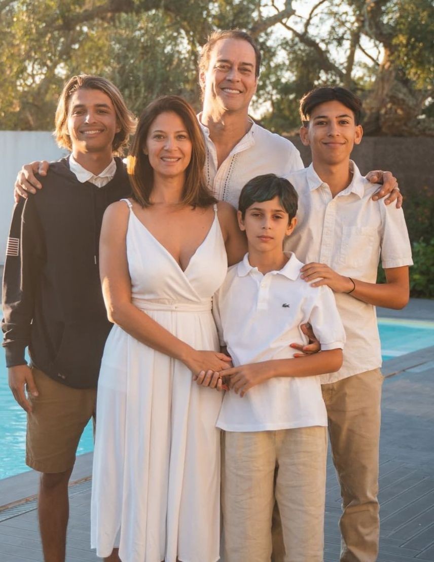 Marcello Antony parabeniza filho que tem com Mônica Torres com foto ...