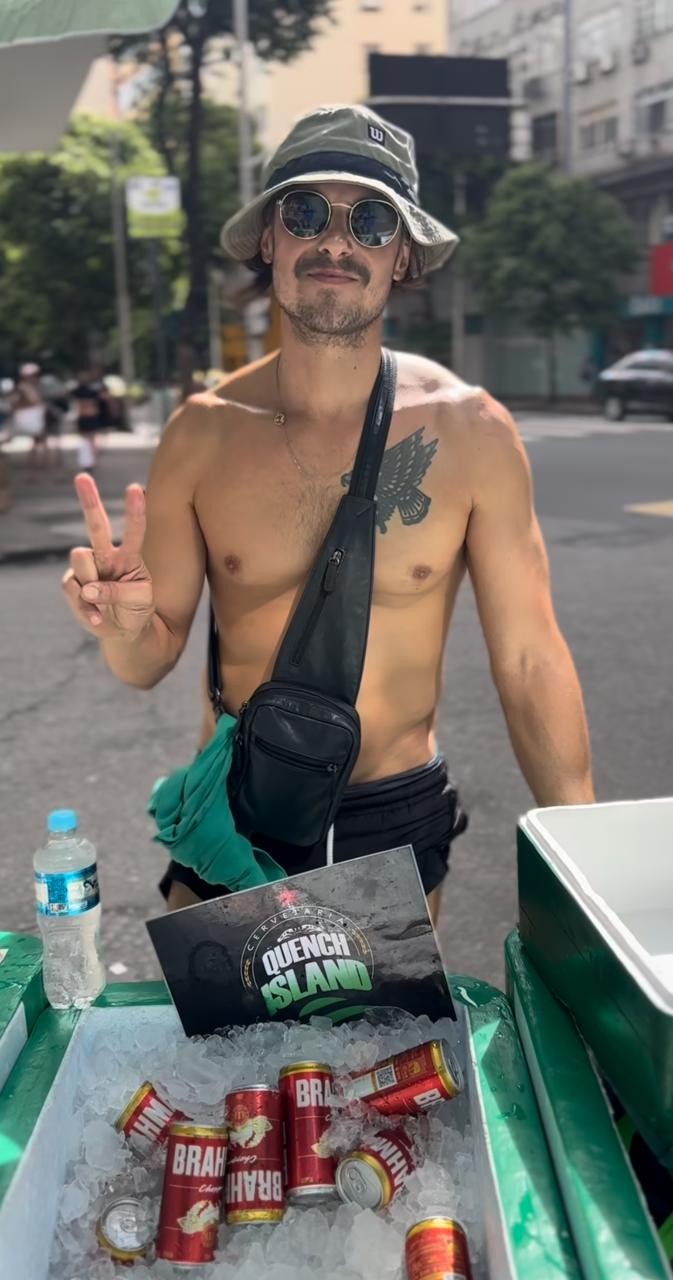 Ex-Malhação, Daniel Erthal vai voltar a vender cervejas no réveillon de ...