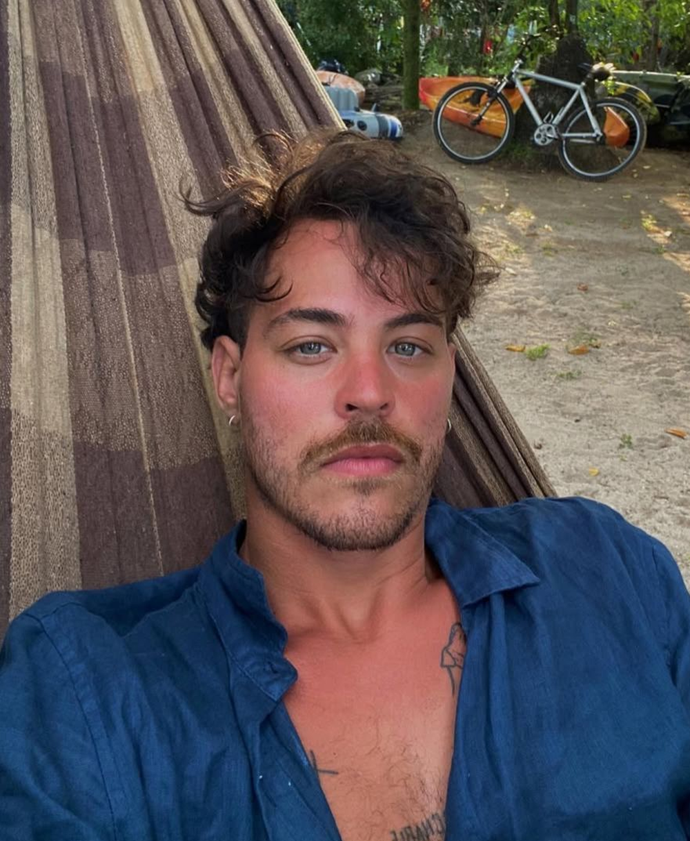 Amor de adolescência de Anitta, Pedro Cantelmo já namorou atriz famosa