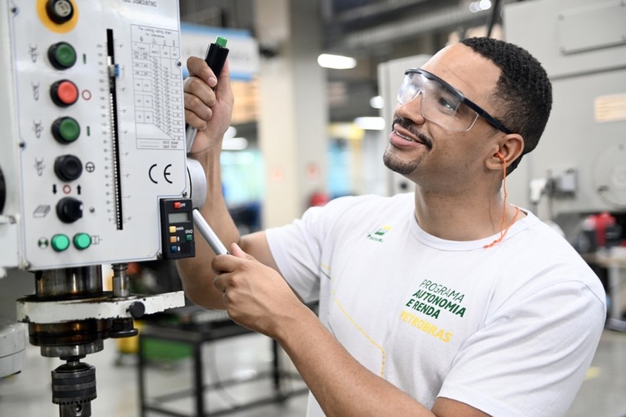 Programa da Petrobras oferece 1.540 vagas em cursos de qualificação ...