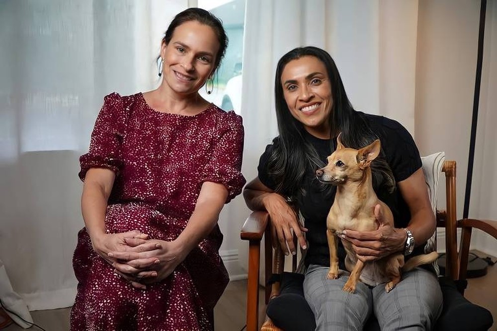 Ana Carolina engata namoro com produtora após término com cantora ...