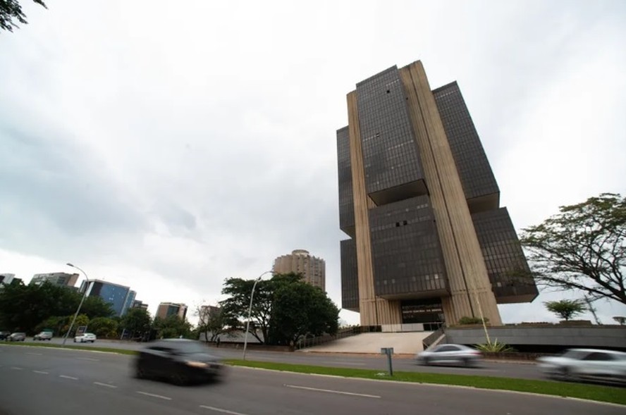 Selic: Banco Central mantém taxa básica de juros em 15% ao ano