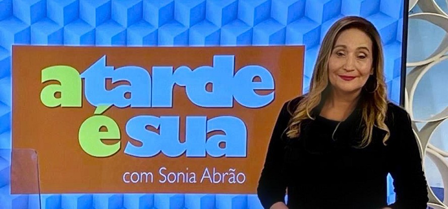 Sonia Abrão celebra os 18 anos do programa ‘A tarde é sua’