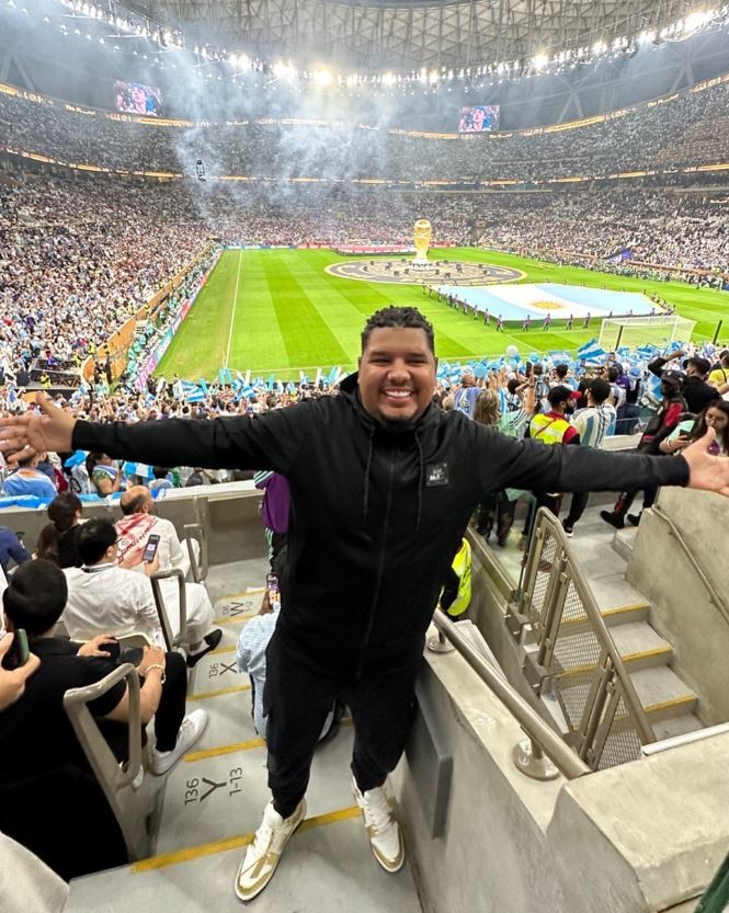 Influenciador que foi a todos os jogos da Copa se dá de presente ...