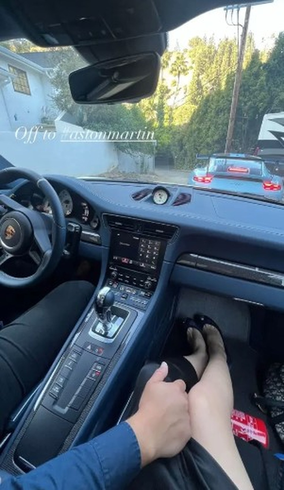 Ganhador do maior prêmio de loteria dos EUA assume namoro com modelo e ...