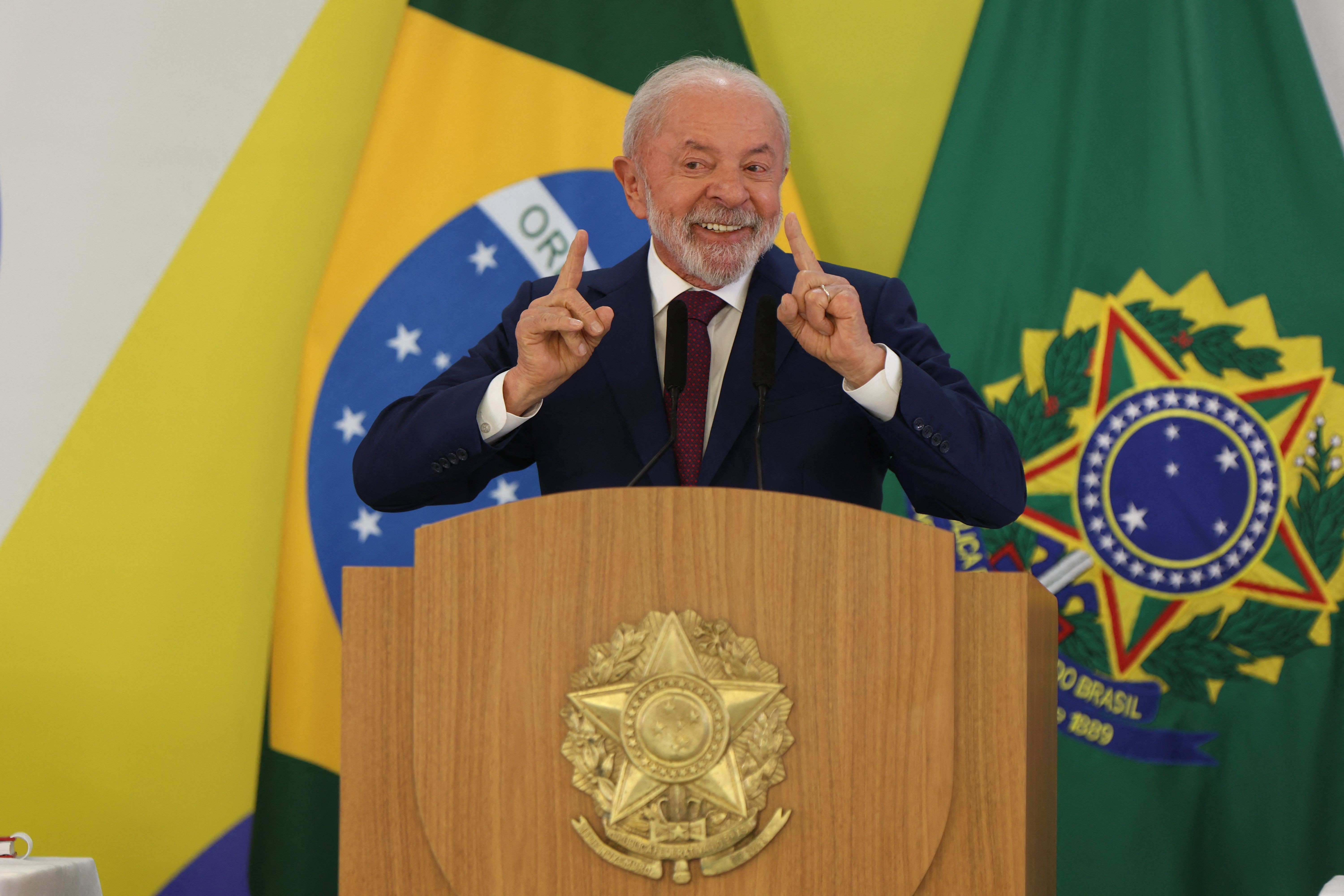 Lula veta projeto sobre idade máxima de 35 anos em concursos da PM e do ...
