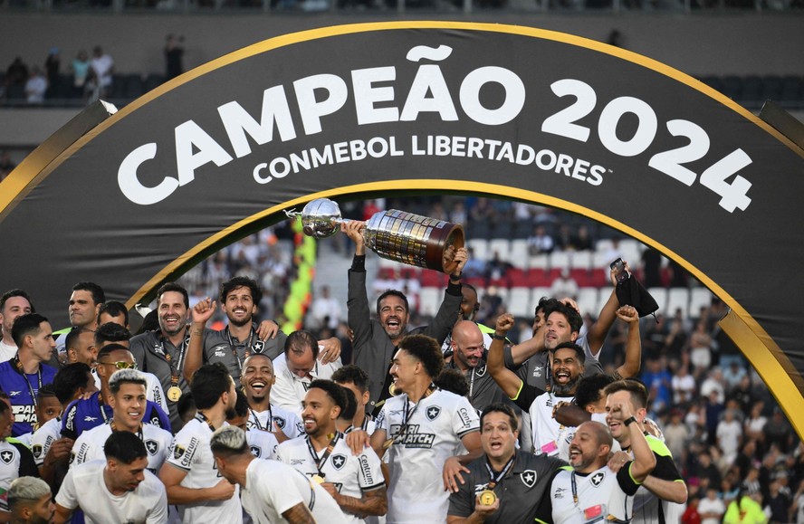 Botafogo celebra indicação a melhor clube do mundo: 'Topo é nosso lugar'