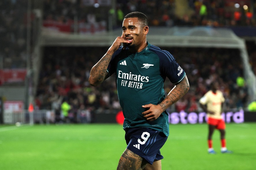 Campeão da Premier League pelo Arsenal, Gabriel Jesus diz que pensa ...