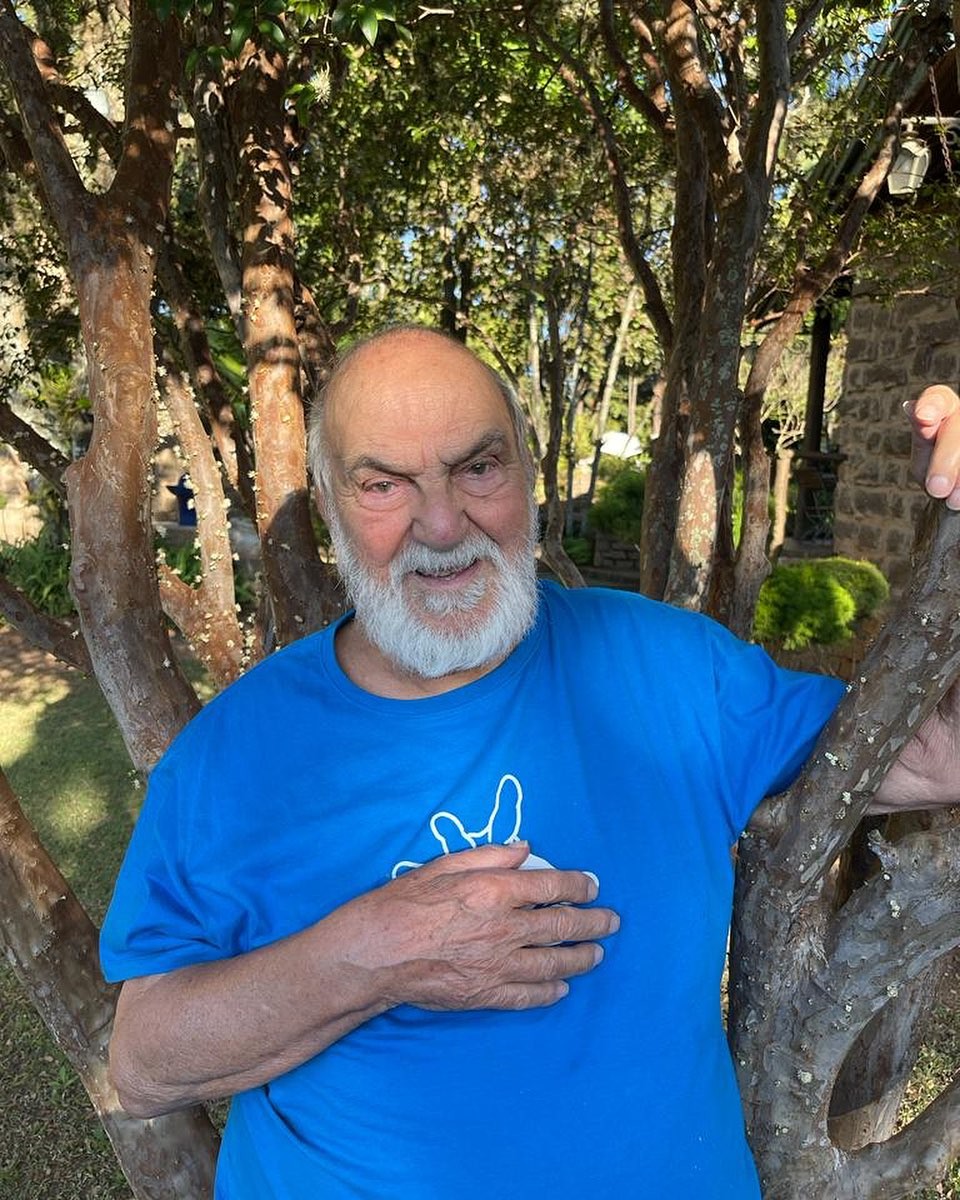 Aos 95 anos, Lima Duarte dança com filha no aniversário dela: 'Afeto e ...