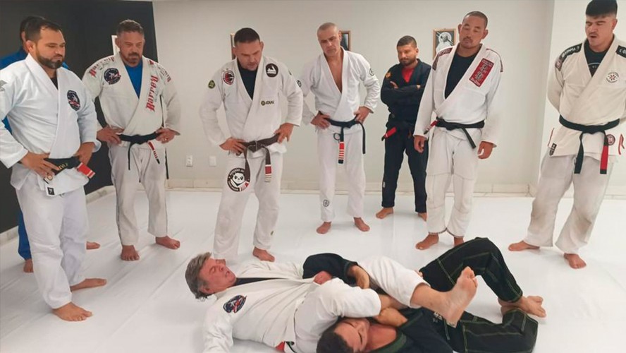 Ministro do STF Luiz Fux lidera seminário de jiu-jítsu em Brasília