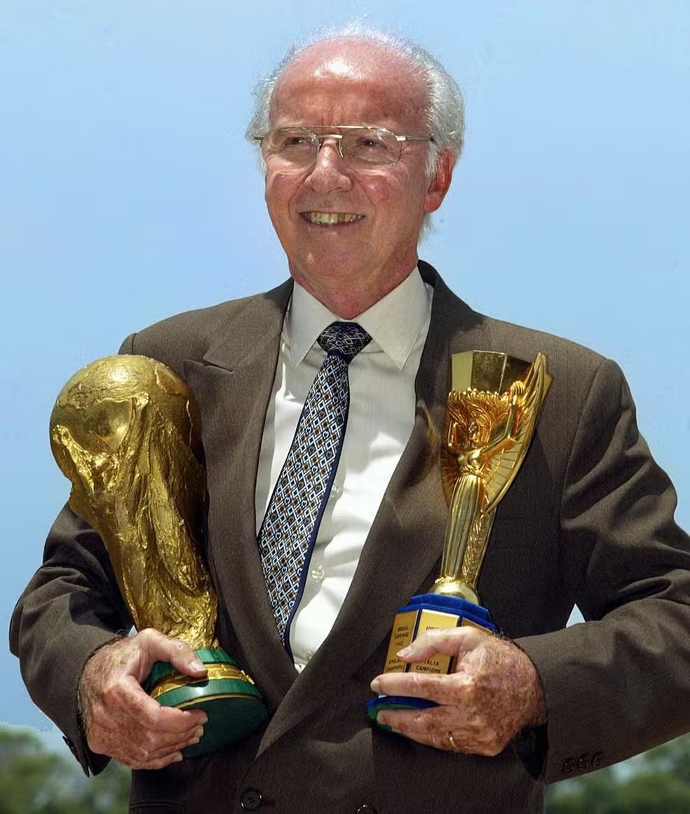 Como Zagallo revolucionou sua posição e eternizou a seleção de 1970 num ...