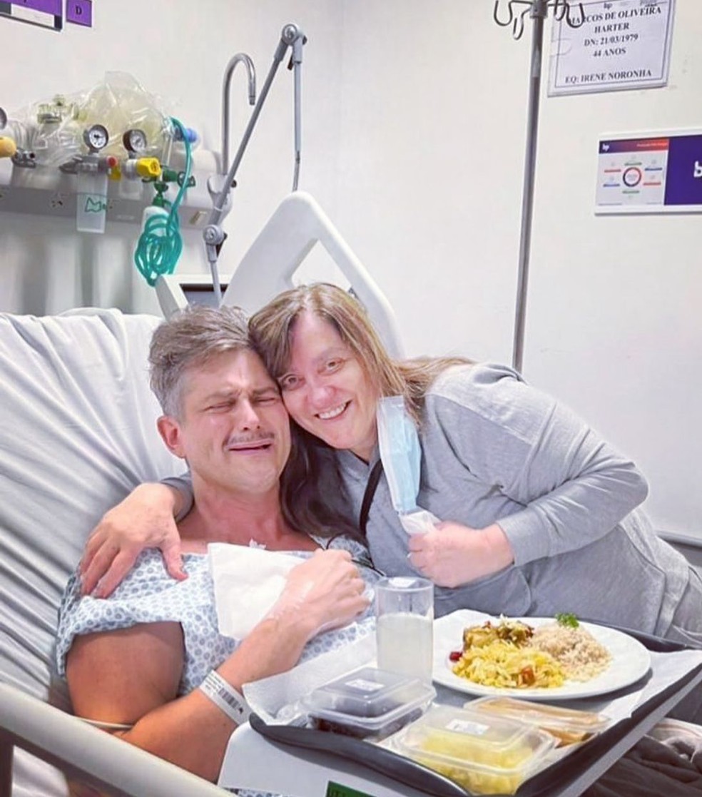 Ex-BBB Marcos Harter se emociona ao receber transplante de rim de paciente