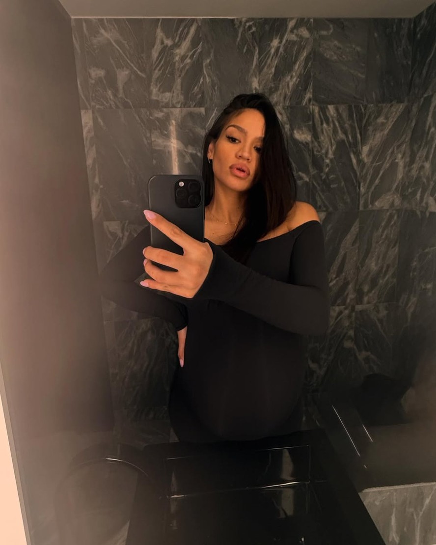 Bebê de colo, novo marido... Veja como está Cassie, ex de Diddy, após ...