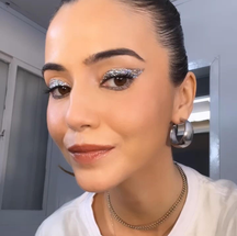 Ex de Deborah Secco, Hugo Moura e nova namorada passeiam juntos, no Rio