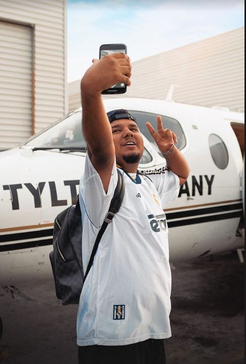 Influenciador que foi a todos os jogos da Copa se dá de presente ...