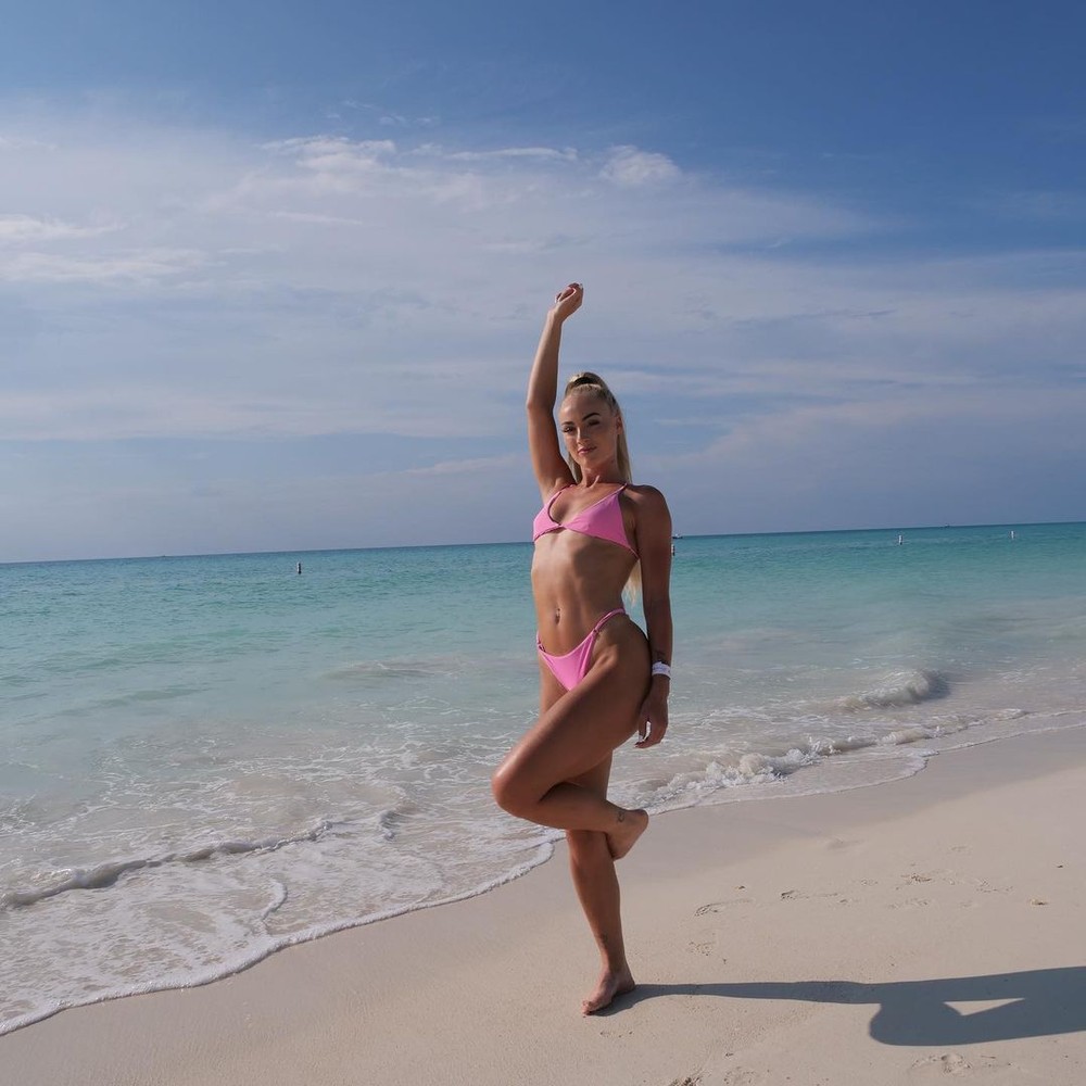 Modelo, militante e jogadora mais seguida do mundo: Alisha Lehmann, ex de Douglas Luiz, é ...