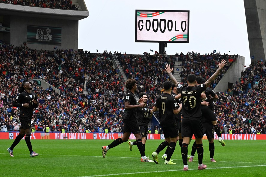 Portugal confirma ida à Copa do Mundo de 2026 com goleada por 9 a 1 ...