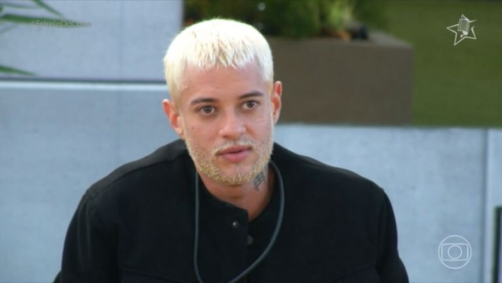 Nick Cruz, do 'Estrela da Casa', exibe peitoral malhado após ...