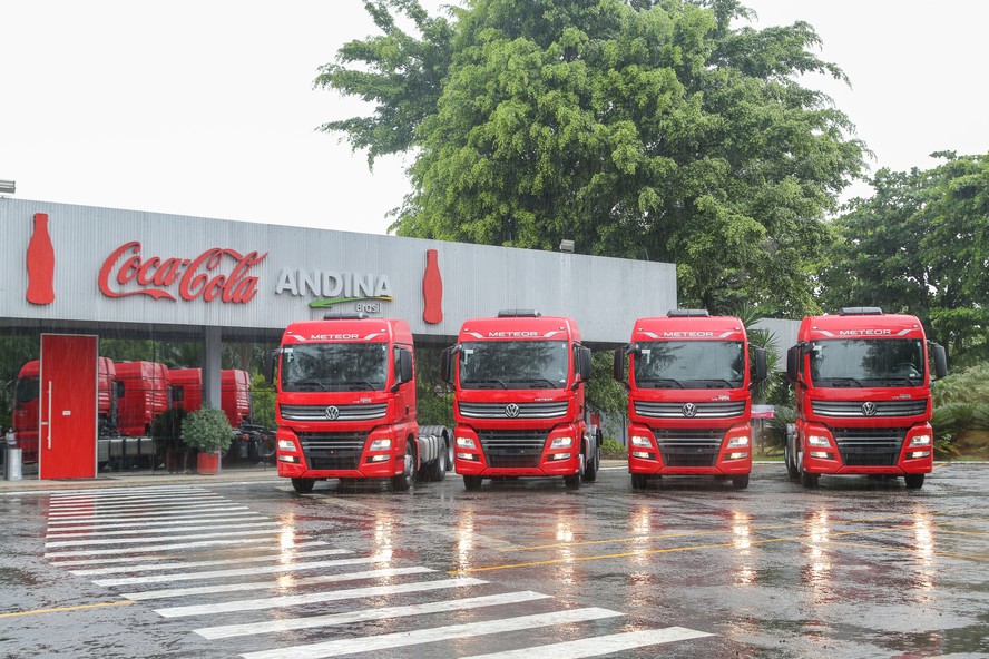 Coca-Cola vai contratar profissionais no Rio durante feira de empregos ...