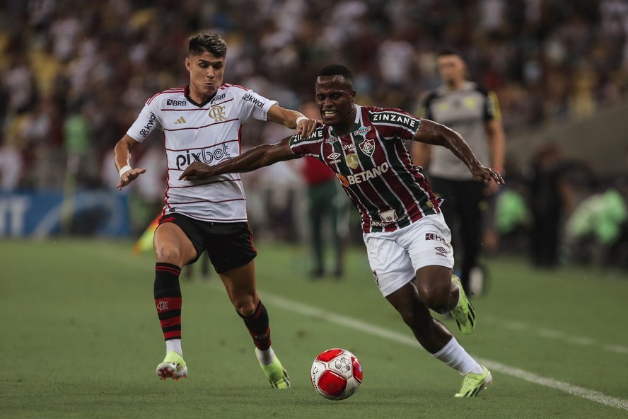 Flamengo bate o Fluminense por 2 a 0 e sai em vantagem na semifinal do ...