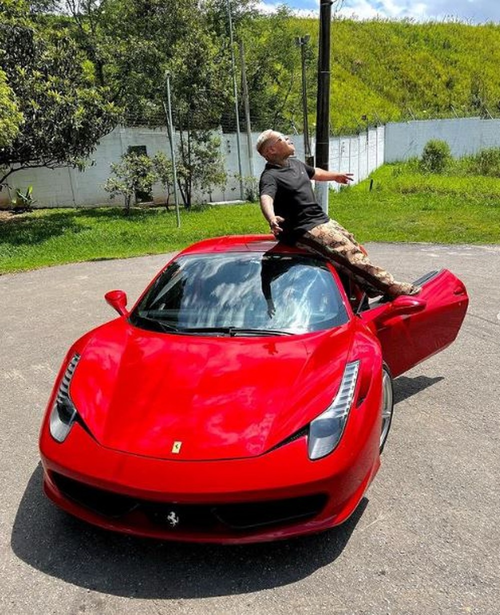 Após carrões na garagem, MC Ryan aumenta patrimônio e compra uma lancha personalizada: 'Novinho ...