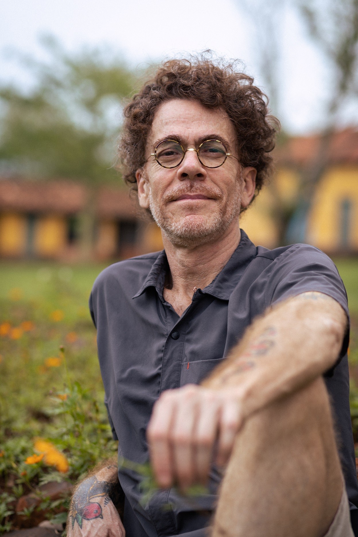 Nando Reis abre sua fazenda centenária para celebrar os 60 anos e os 45 ...
