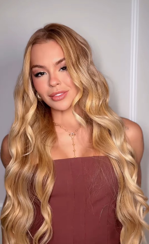 Bia Michelle muda visual e surge loira após novo término com filho de ...