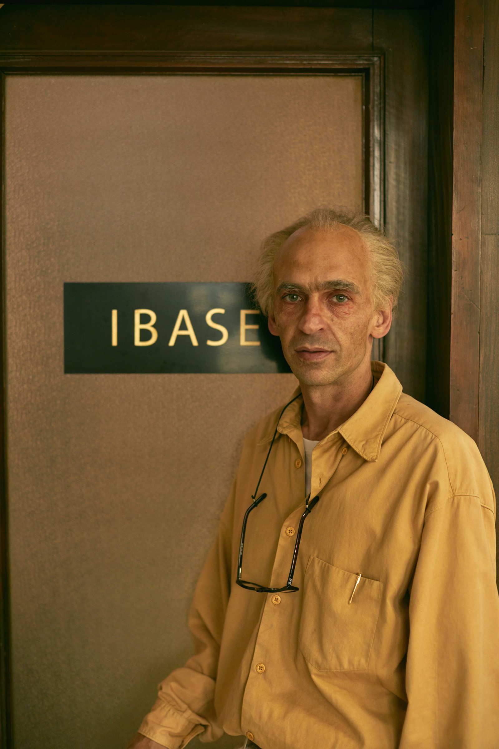 Intérprete de Betinho em série, Julio Andrade se emociona ao visitar a ...