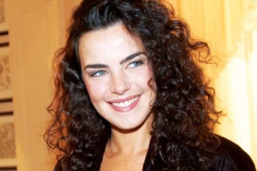 Ana Paula Arósio completa 49 anos e segue afastada da TV: relembre ...