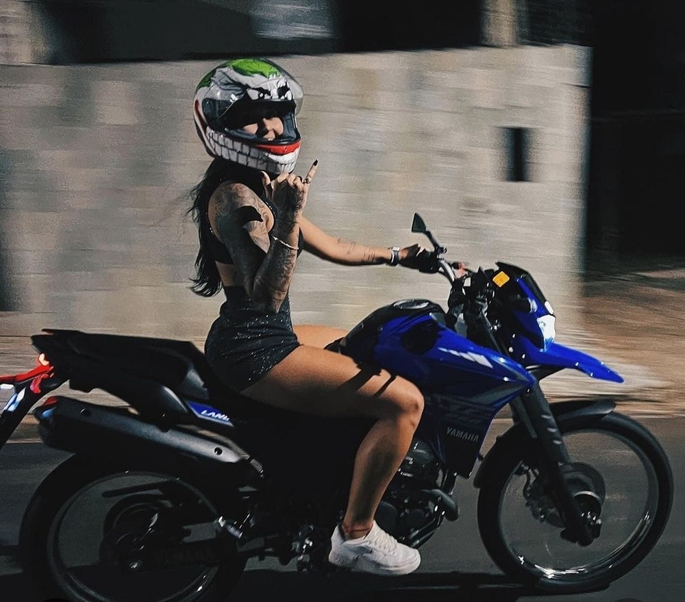 Giovanna é Passado Mc Binn Engata Namoro Com Tatuadora Aprovada Pela