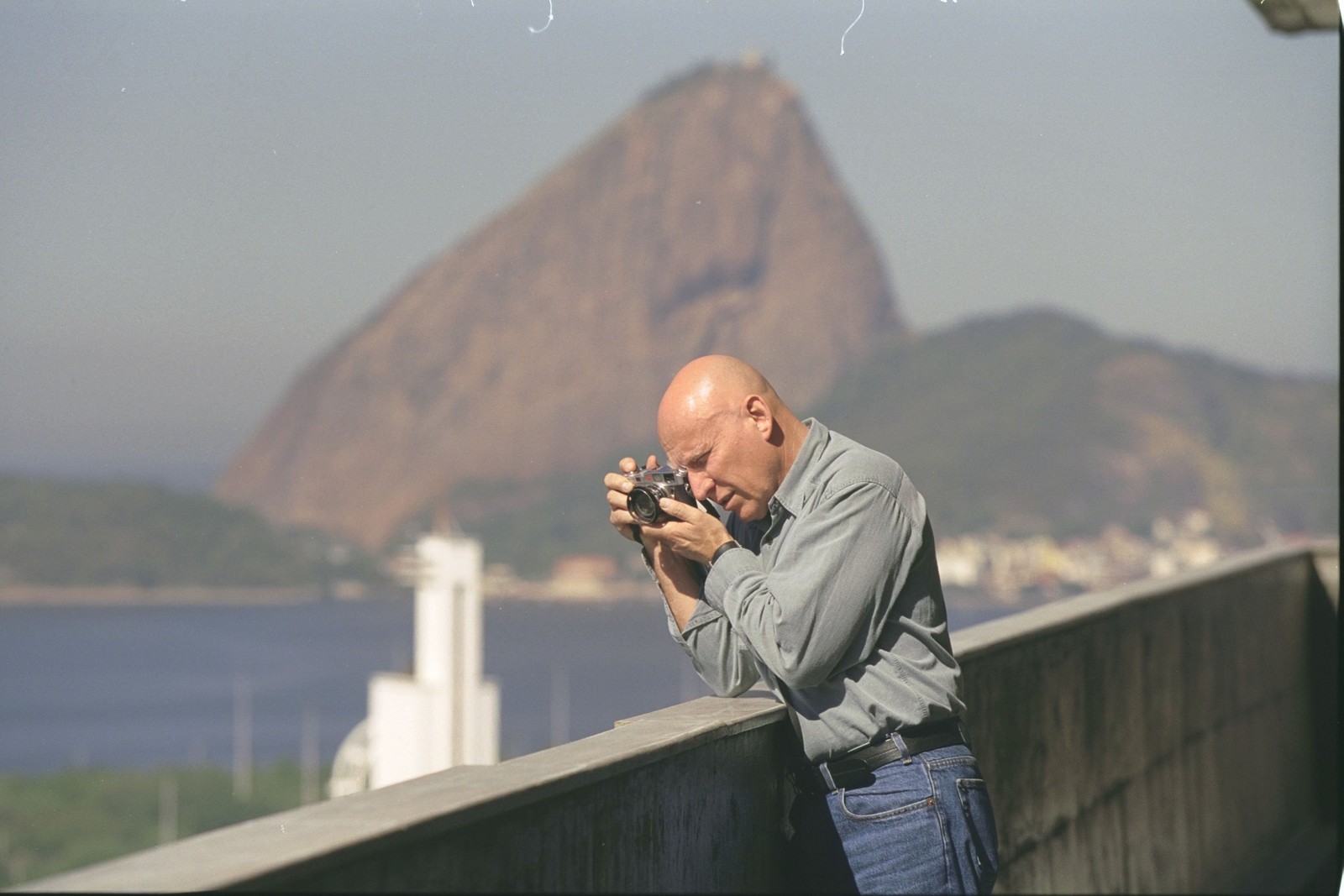 Morre Sebastião Salgado, ícone da fotografia mundial, aos 81 anos