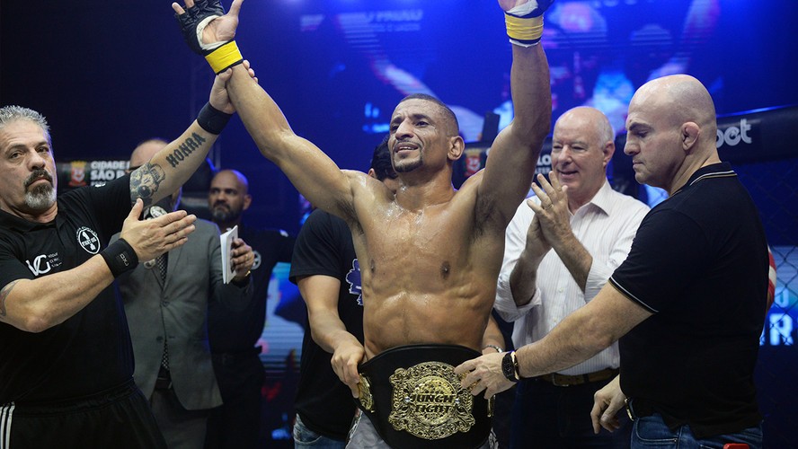 Jungle Fight 123: Marcelo Medeiros conquista o cinturão interino dos pesos leves