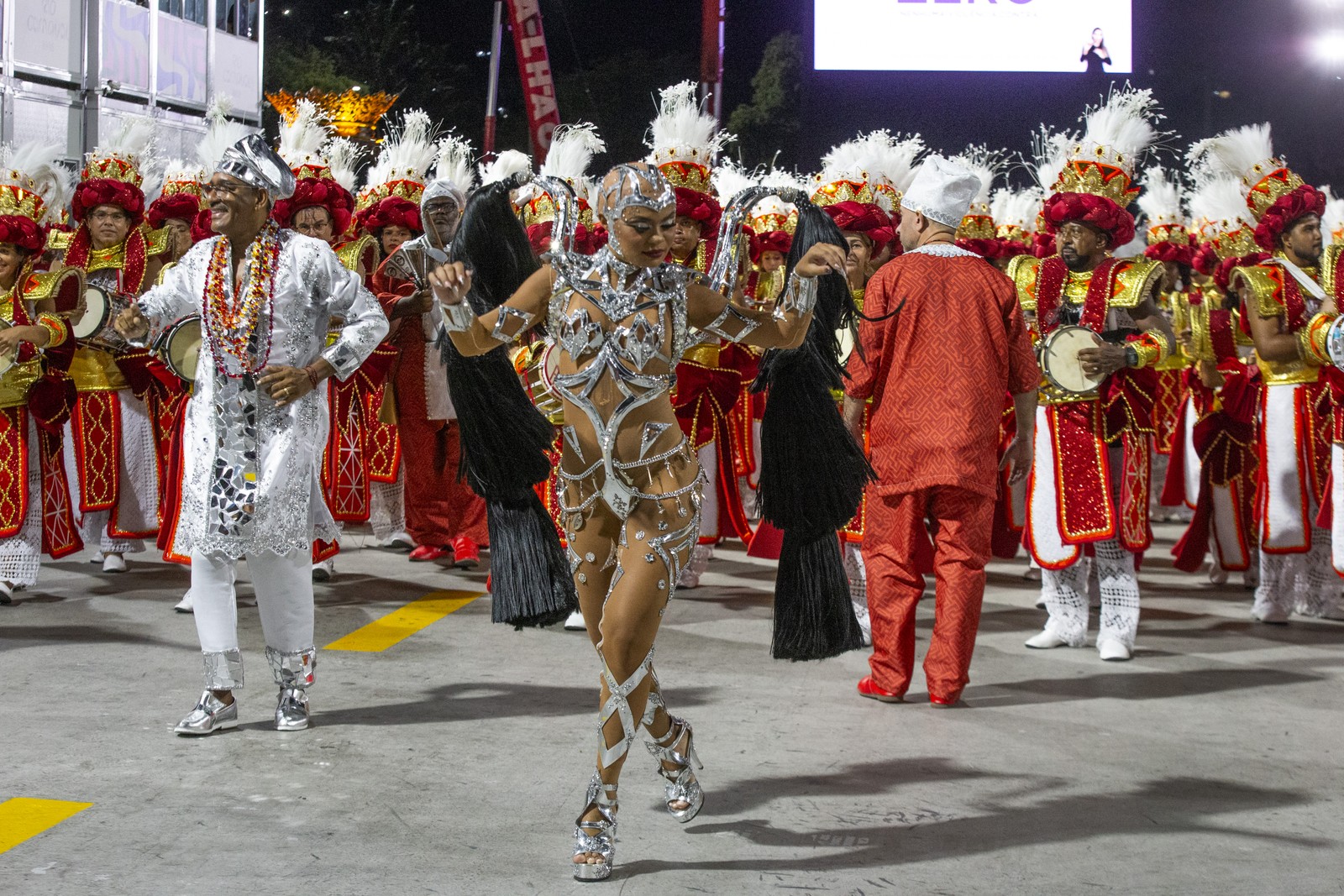 Carnaval 2025: veja fotos das rainhas e musas da primeira noite de ...