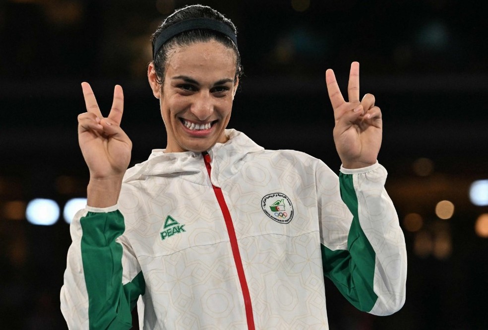 Imane Khelif, boxeadora envolvida em polêmica nos Jogos de Paris, muda ...