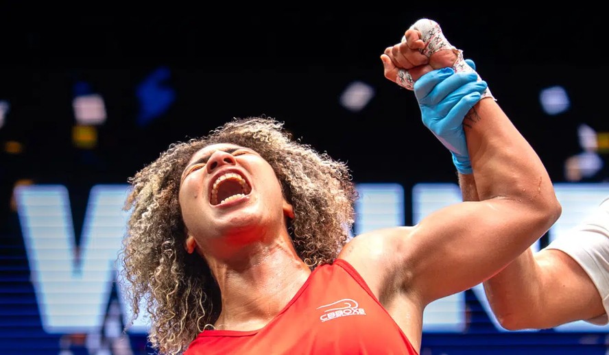 Rebeca Lima é campeã mundial de boxe em Liverpool