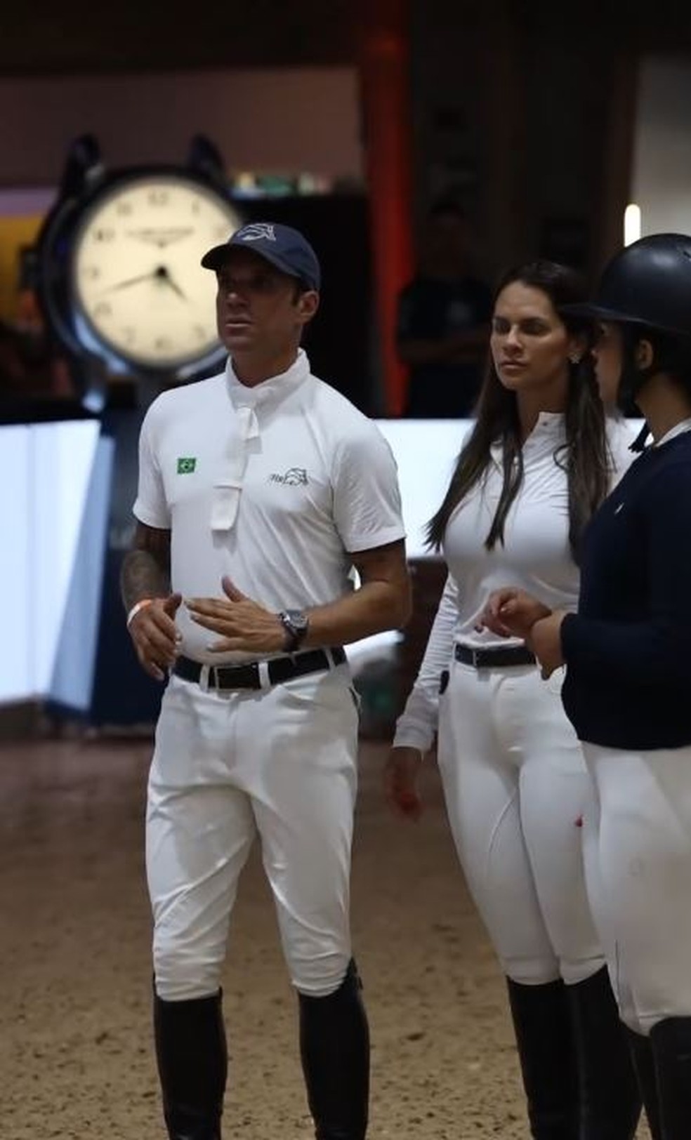 Processada por calote, herdeira do bicho Shanna Garcia treina hipismo ...