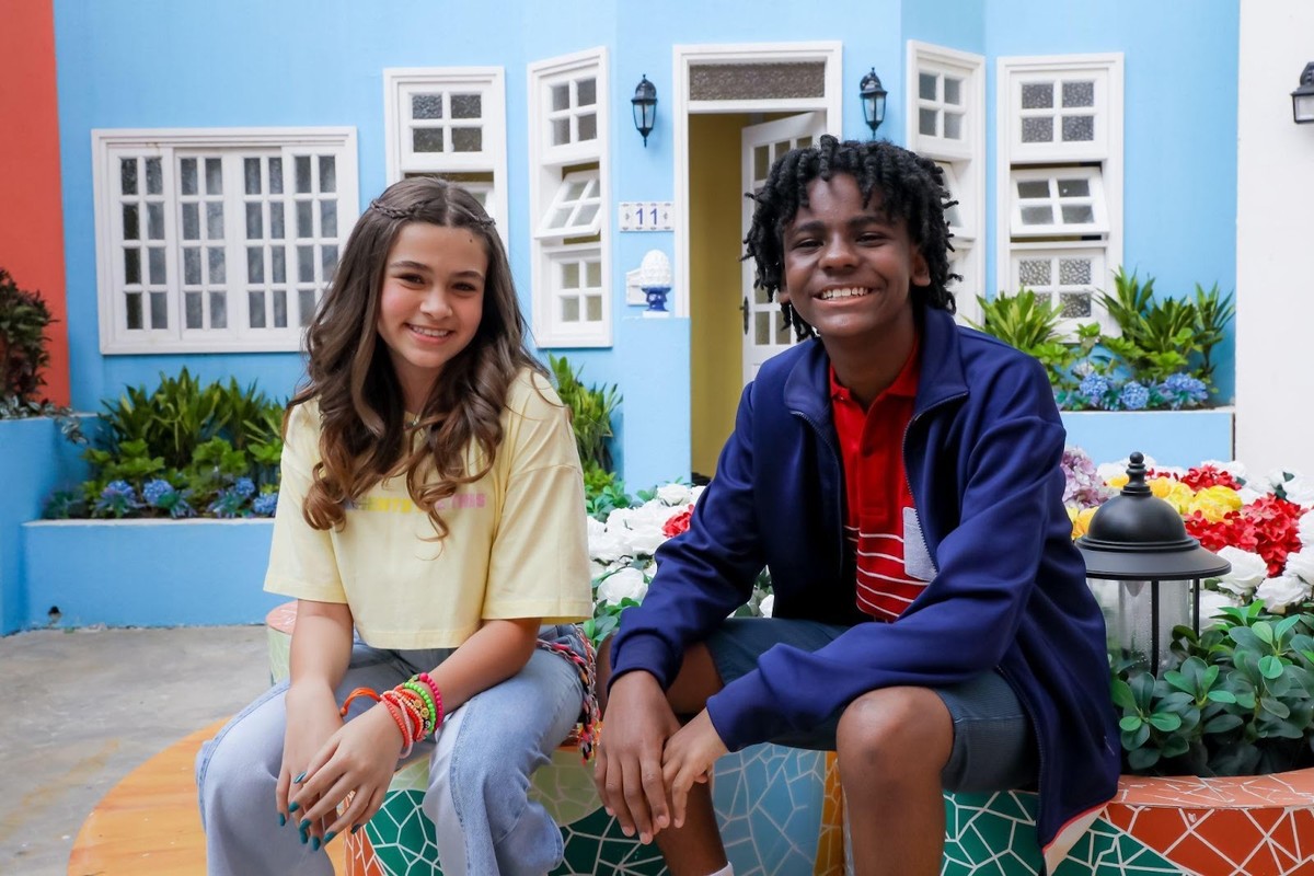 Nos resumos de 'A infância de Romeu e Julieta', Romeu e Julieta rompem ...